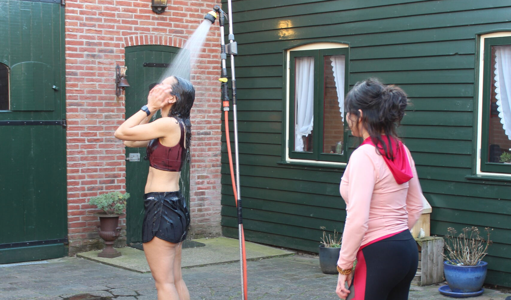 Koud douchen instructie - Koudeseminaar Koude training & Adem